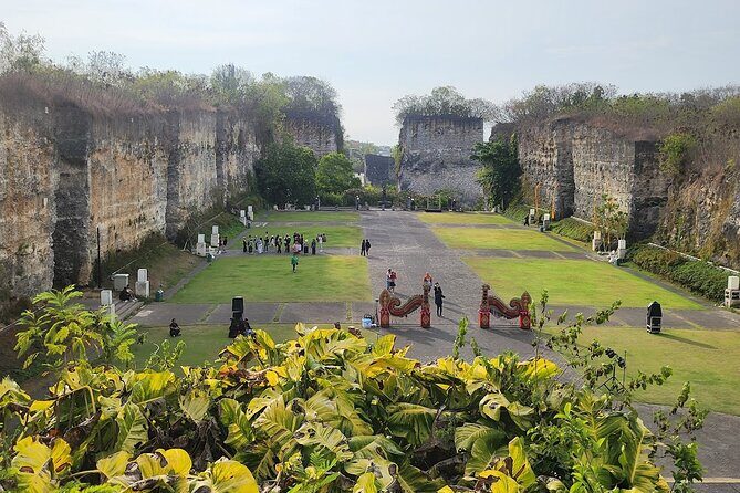 Full Day All Inclusive Uluwatu South Bali Private Tour - FAQ