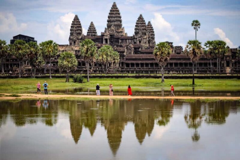 Full Day Angkor Wat Temple Tour from Phnom Penh All Incluive - Final Thoughts