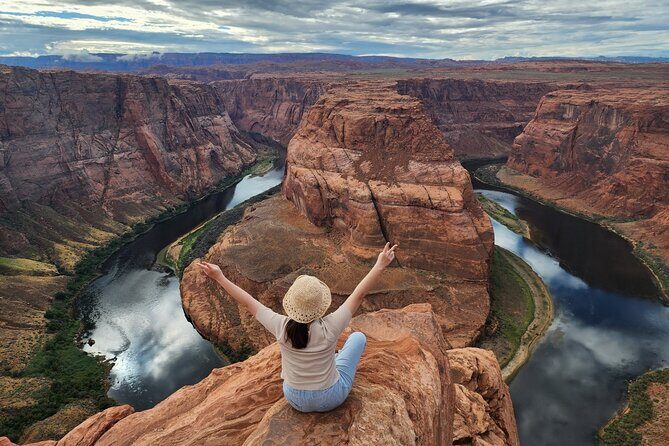 Full-Day Antelope Canyon and Horseshoe Bend Tour from Las Vegas - An Overview of the Tour Experience