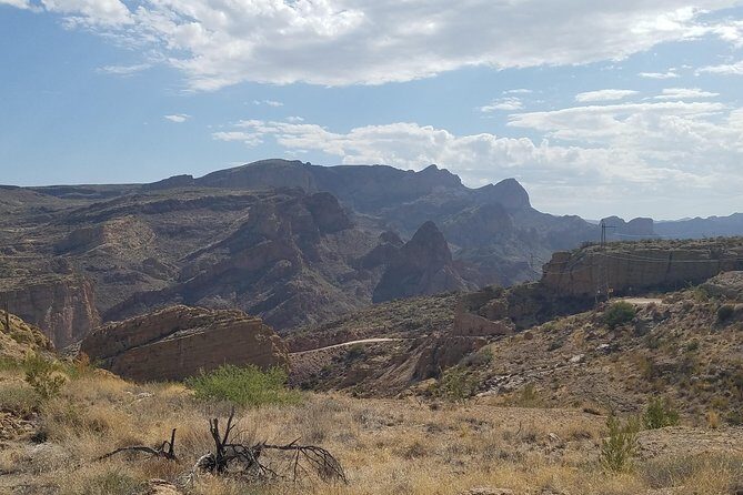 Full Day Apache Trail Adventure Tour from Scottsdale - Exploring the Apache Trail: An In-Depth Look