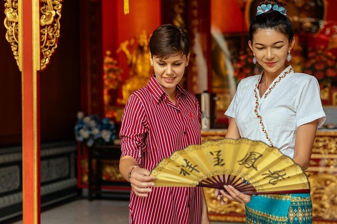 Full Day Bangkok PRIVATE City Tour With Locals - Wat Trimit & Wat Pho tickets - Key Points