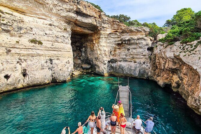 Full day boat tour transfers & lunch included - The Realities of the Tour: Pros and Cons