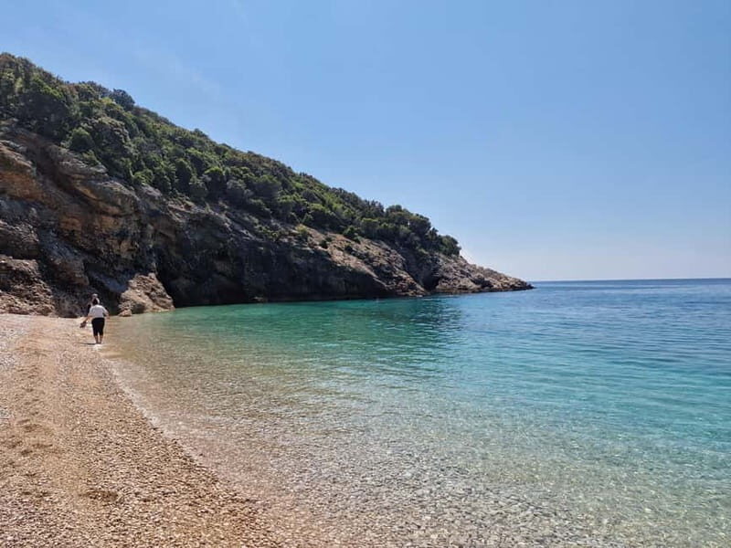 Full day boat-trip Medulin, blue Cave, Cres + dolphin search - Key Points