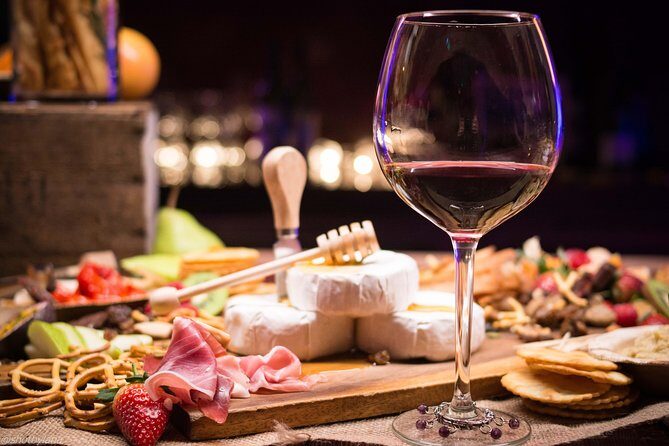 Full-Day Boutique Wine Tour with Pick Up and Lunch - Key Points