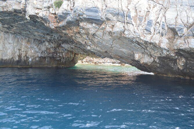 Full Day Catamaran Cruise in Paros - FAQs