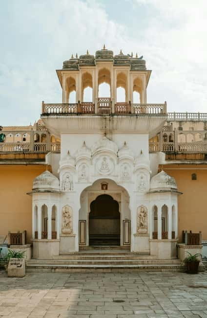 Full Day Delhi Siteseen Tour Including New Delhi & Old Delhi - Transportation and Comfort