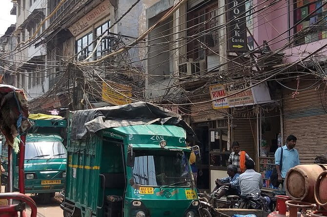 Full Day Delhi Tour By Delhi Metro Train - Key Points