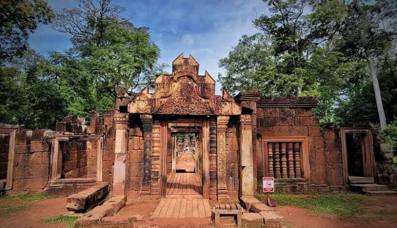 Full-Day Discover Banteay Srei & Kbal Spean Mountain - An In-Depth Look at the Tour Experience