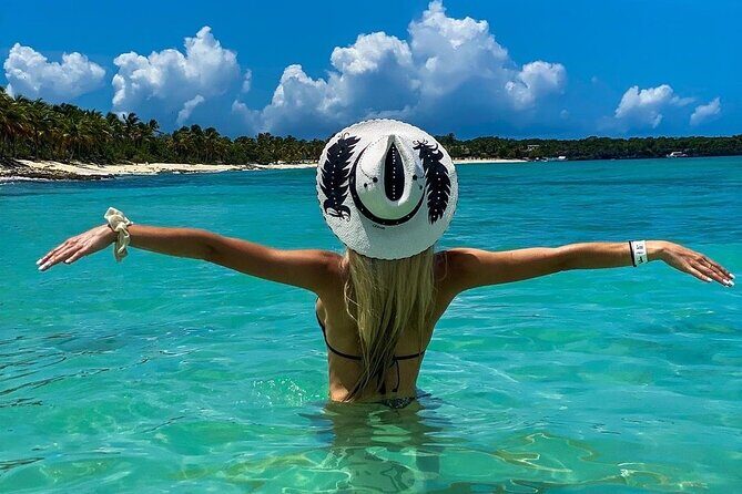 Full Day Excursion to Catalina Island From Bavaro / Punta Cana. - Transportation and Group Size