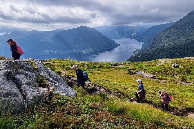 Full-Day Fjord Hiking private- Bergen - Exploring the Heritage and Scenery of Norway’s Fjords