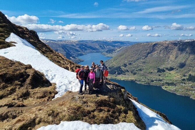 Full-Day Fjord Hiking private- Bergen - Authenticity and Guest Experience