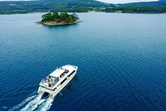 Full-Day Guided Port Arthur Day Tour & Tessellated Pavement - Visiting Eaglehawk Neck: Panoramic Landscapes
