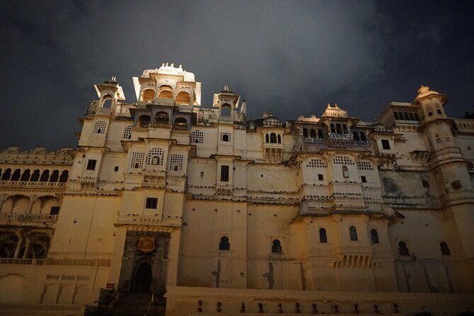 Full-Day Guided Private Tour of Udaipur City Monuments - Who Should Consider This Tour?