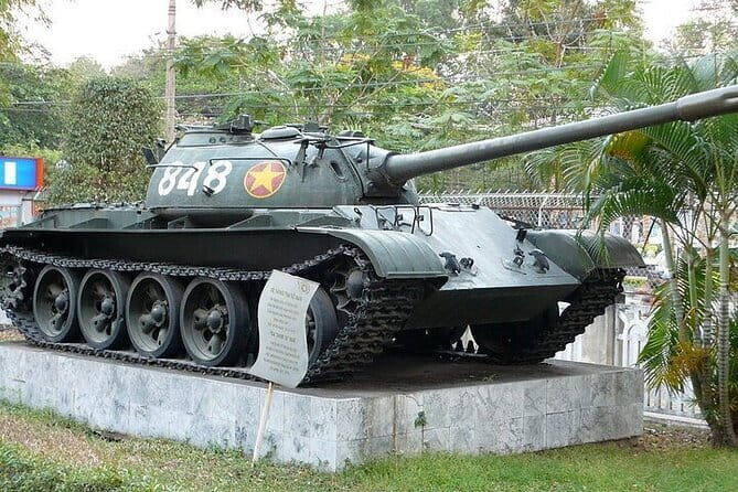 Full Day Guided Tour in Cu Chi Tunnels and Ho Chi Minh City - An In-Depth Look at the Full-Day Journey