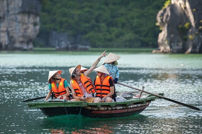 Full Day Guided Tour in Hoa Lu, Tam Coc, Mua Cave from Hanoi - Authentic Experiences and Traveler Insights