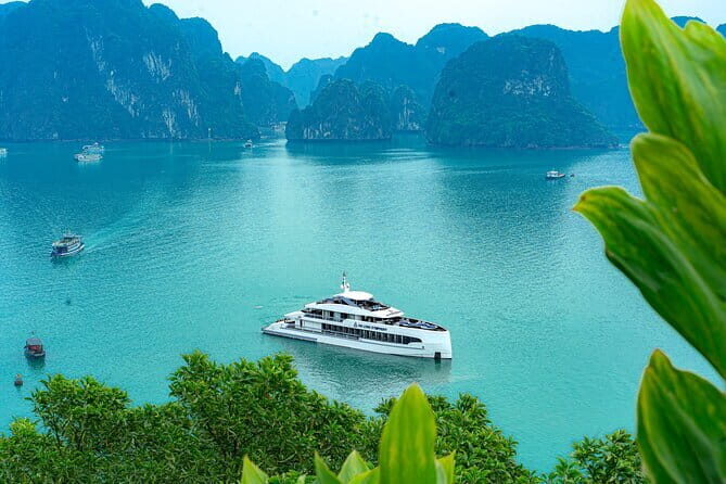 Full-Day Halong Bay 5 Stars Luxury Cruise Tour with Buffet Lunch - FAQ