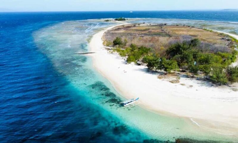 Full-Day Hidden Gili Kondo with Snorkeling and Beach BBQ - Snorkeling & Marine Life