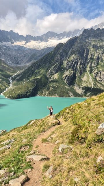 Full-Day Hiking Swiss Alps and Lake with Pick-up - Key Points