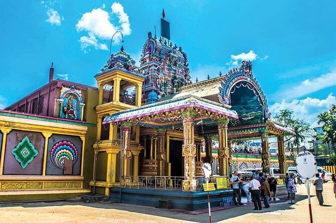 Full-Day Hop-On Hop-Off Tour of Sigiriya from Kandy with Lunch - Key Points