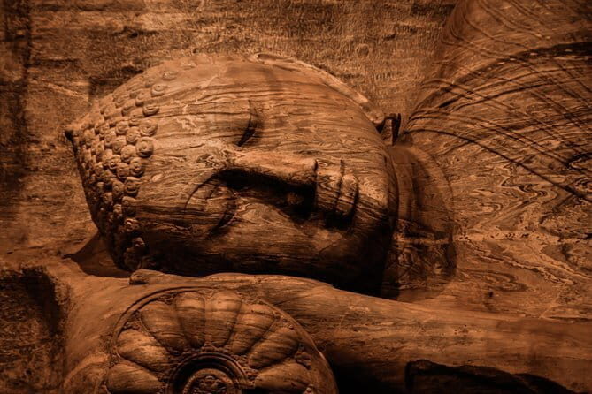 Full-Day Hop-On Hop-Off Tour of Sigiriya from Kandy with Lunch - Who Is This Tour Best For?