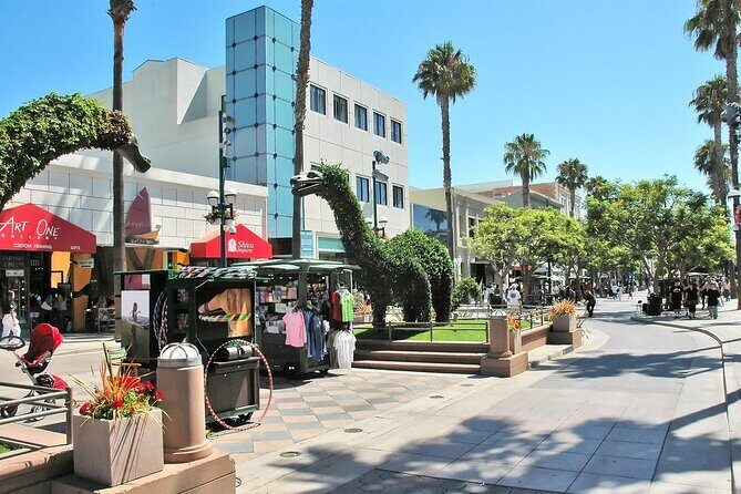 Full Day Iconic Sights Tour of Los Angeles from Anaheim: 6 Stops - Exploring LA’s Beaches and Coastal Charm