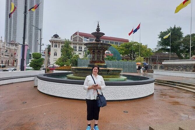 Full Day Kuala Lumpur City Tour with Petronas Twin Tower Tickets - The Sum Up