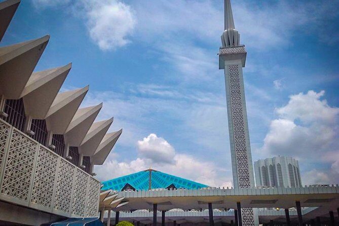 Full-Day Kuala Lumpur Grand Tour with Lunch - Who Should Consider This Tour?