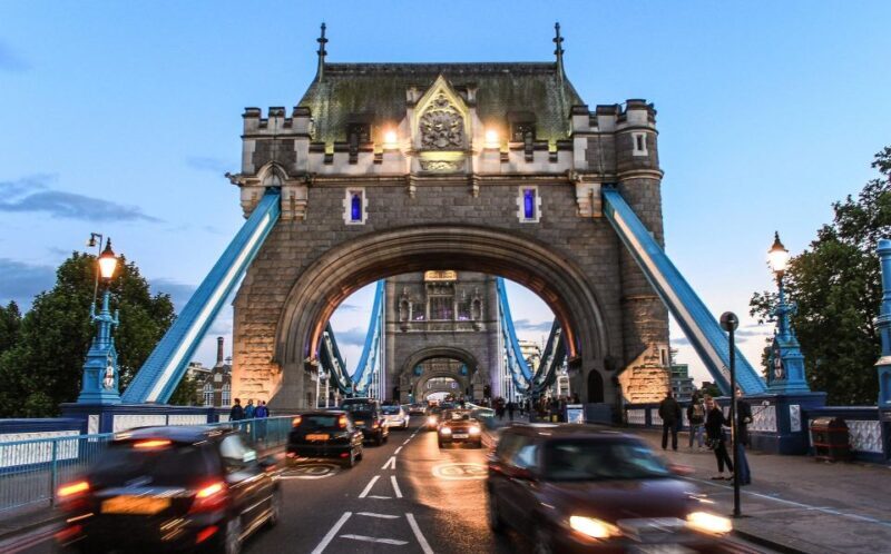 Full Day London Tour in a Private Vehicle with Admission - FAQ