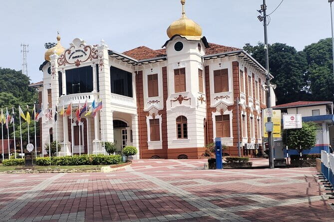 Full Day Malacca Tour from Kuala Lumpur - Transportation and Timing: What to Expect