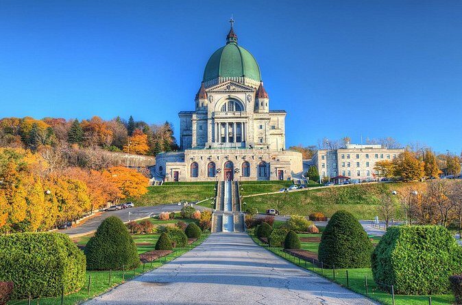 Full-Day Montreal City Tour from Ottawa and optional city cruise - The St. Lawrence River Cruise: A Relaxing The Sum Up