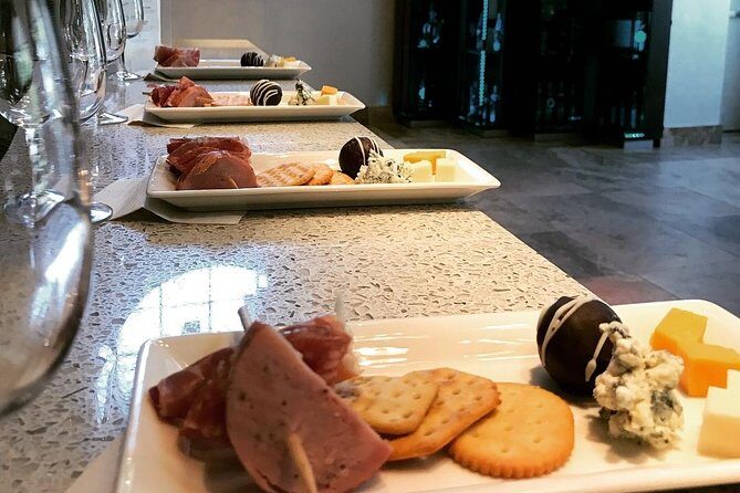 Full-Day Niagara-On-The-Lake Guided Wine and Charcuterie Tour - Who Should Book This Tour?
