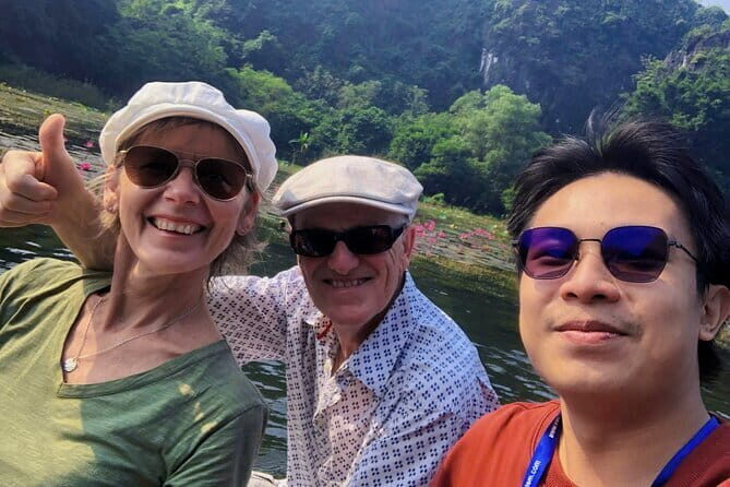 Full Day Ninh Binh, Hoa Lu, Tam Coc and Mua Cave - Authenticity and Traveler Experience