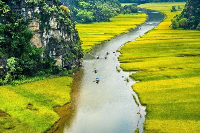 Full Day Ninh Binh - Hoa Lu - Tam Coc - Cycling - A full-day tour of Ninh Binh combining history, scenery, and local life