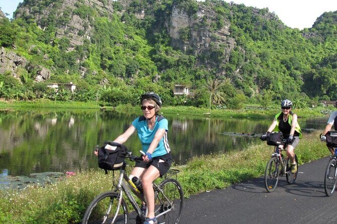 Full Day Ninh Binh - Trang An - Bai Dinh - Mua Cave & Transfer - Starting the Day: From Hanoi to the Landscapes of Ninh Binh