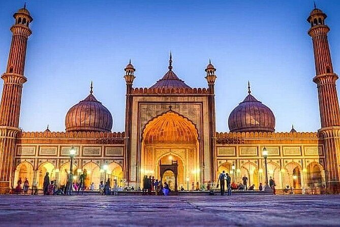 Full Day Old and New Delhi City Tour by Priavte Car - Chandni Chowk: Old Delhi’s Bustling Heart