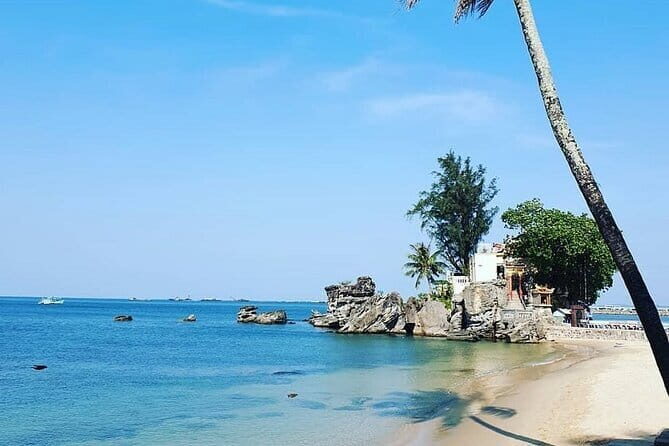 Full Day Phu Quoc 4 Island Tour with Cable Car - The Marine Fun at Ocean World