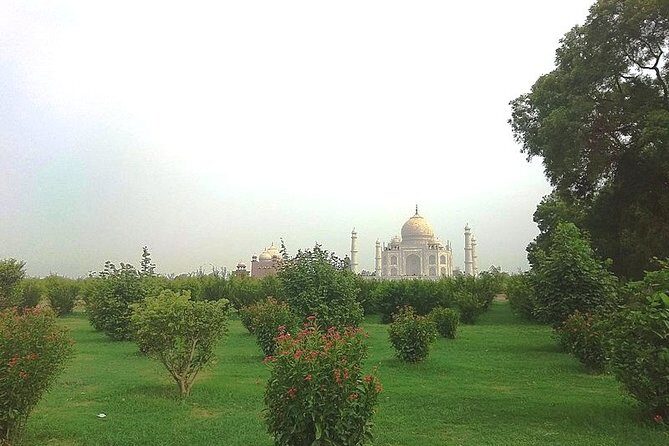 Full-day private Agra tour with Kachhpura Village walk from Delhi - FAQs