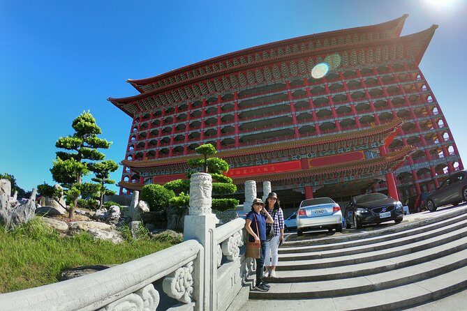 Full-Day Private Custom Taipei City Tour - Chiang Kai-shek Memorial Hall: A National Icon