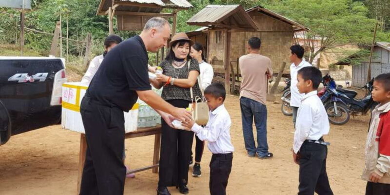 Full-Day Private Guided Pak Ou Caves & Ethnic Village Tour - Authentic Experiences Highlighted by Guests