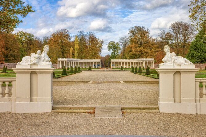 Full-Day Private Historic Royal Tour around Palaces and Castles - Key Points
