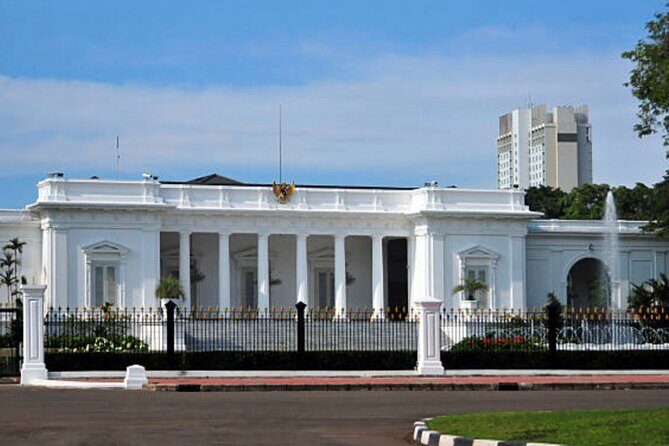 Full Day Private Jakarta Tour(Inc Lunch, Puppet show, & Souvenir) - Who Will Appreciate This Tour?