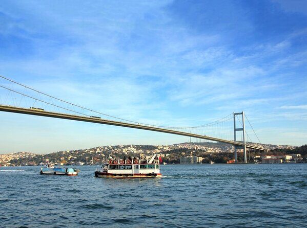 Full Day Private Luxury Yacht Cruise to Princes' Island and / or Bosphorus - Key Points