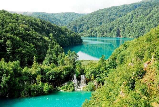 Full-Day Private Plitvice Lakes National Park roundtrip transfer from Split - Key Points