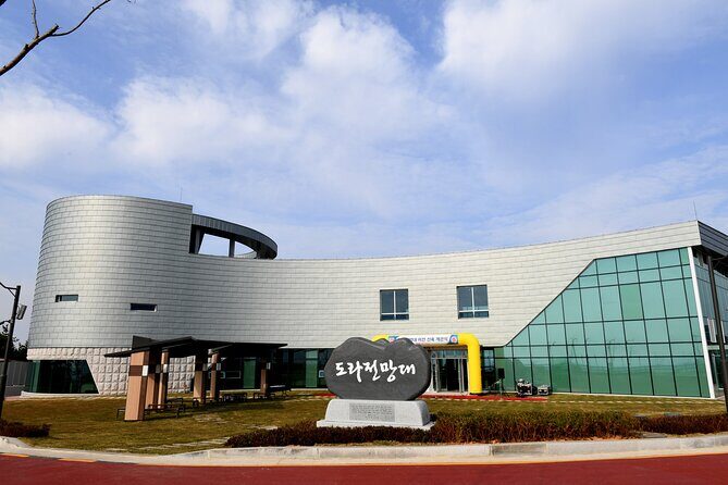 Full Day Private Tour DMZ (The 3rd Tunnel) & Suspension Bridge - FAQ