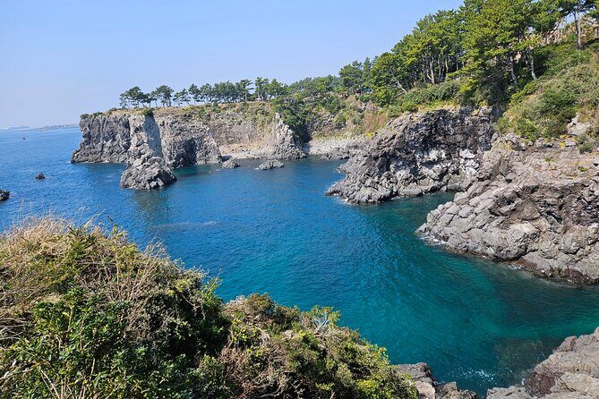 Full-Day Private Tour in Jeju Island - Exploring the Itinerary in Detail