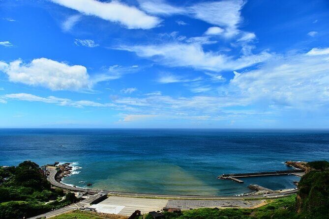 Full-Day Private Tour in Northern Taiwan - Passing the Yin Yang Sea and Jinguashi