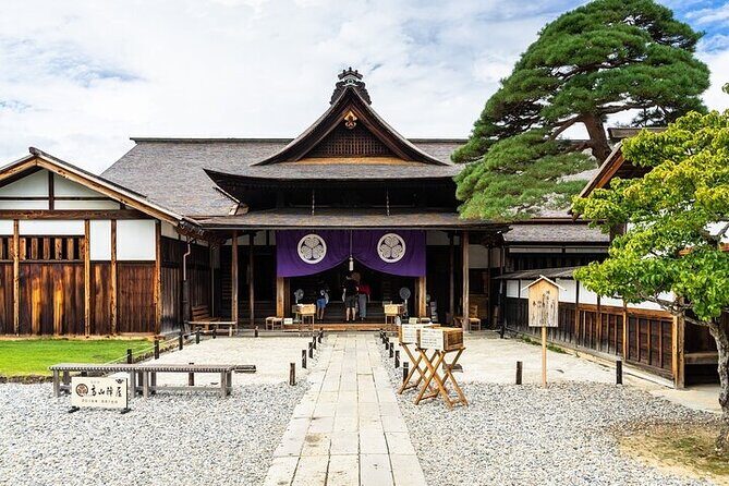 Full Day Private Tour in Takayama Old Township and Shirakawago - Who Will Love This Tour?