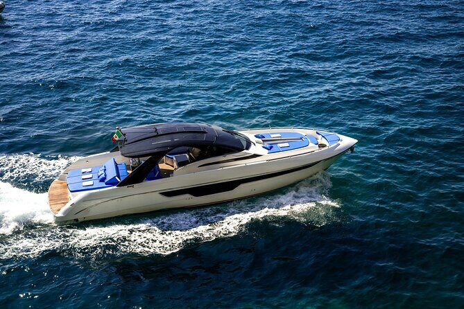 Full Day Private Tour of Ischia by Luxury Yacht - Cruising Along the Amalfi Coast and Li Galli Archipelago