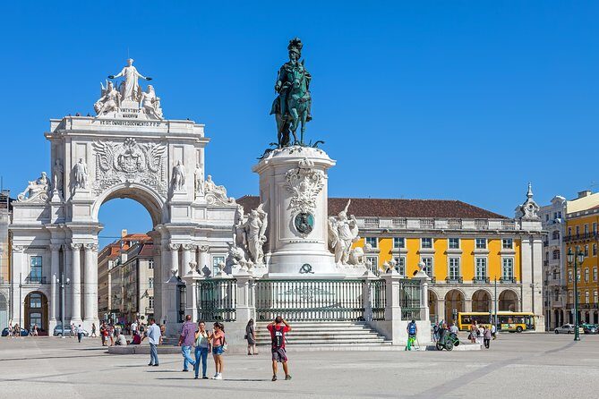 Full-Day Private Tour of Lisbon and Sintra - Who Might Want More?