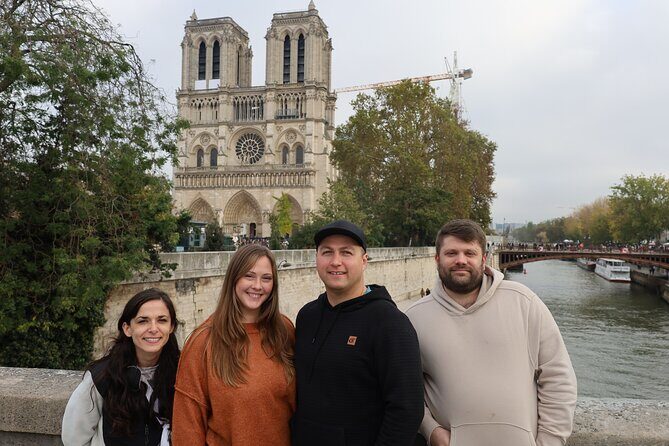 Full Day Private Tour of Paris in a Van with photoshoot included - The Itinerary: Highlights and Considerations